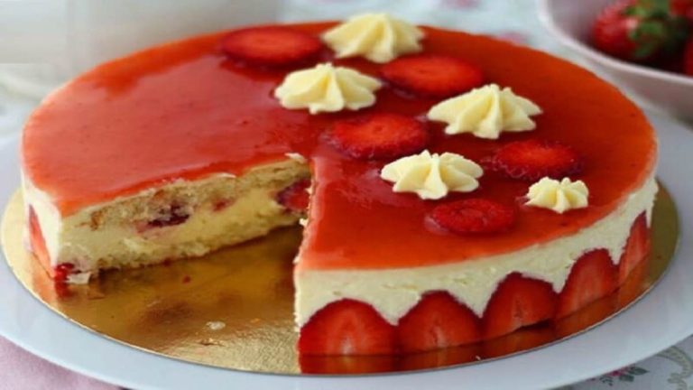 Fraisier : Dessert si simple ! - Recette Facile Fraisier : Dessert si simple ! - Recette Facile